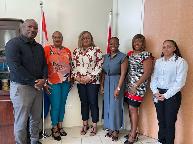 Minister of Finance Meets New Director of Kadaster of Sint Maarten, Mr. Benjamin Ortega